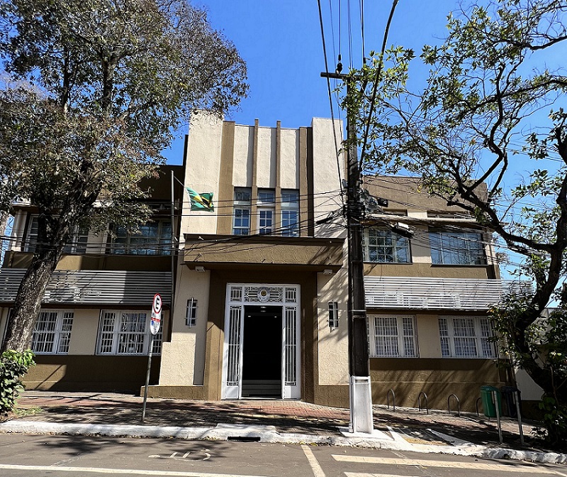 Prefeitura de Foz do Iguaçu abre novo processo seletivo para estagiários